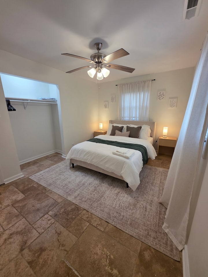 Chic Stay! Close To Duke, Unc, & Local Hospitals! - Durham, NC