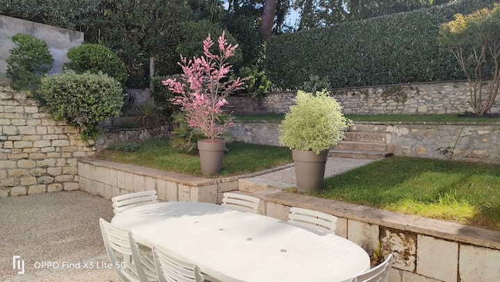 Appartement En Rez-de-jardin à 100m De La Plage - Royan