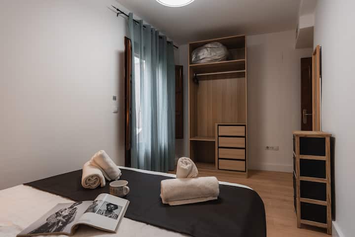 Tuanfitrion Zafiro Elvira With Terrace 1b - Granada, Spain