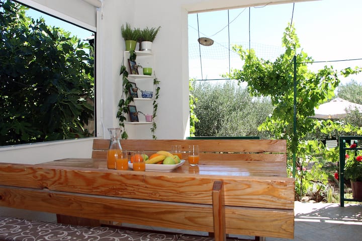 2 Bedroom Apartment In Tisno (4+0) - Tisno