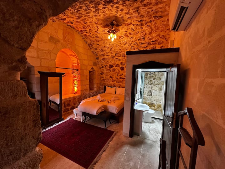 Midyat ŞAhmeran Otel &Cafe - Tarihi Doku Ve Konfor - Midyat