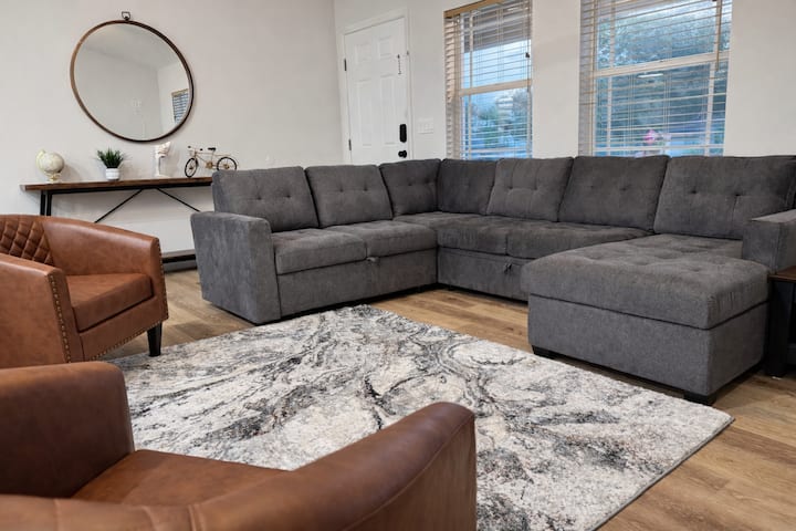 Modern & Cozy Sebring Getaway | Sleeps 8 - Sebring, FL