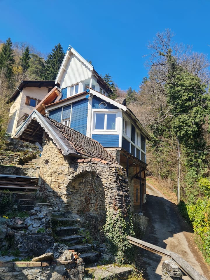 Maison Atypique Haut Gamme Pour 4 Personnes - Allevard