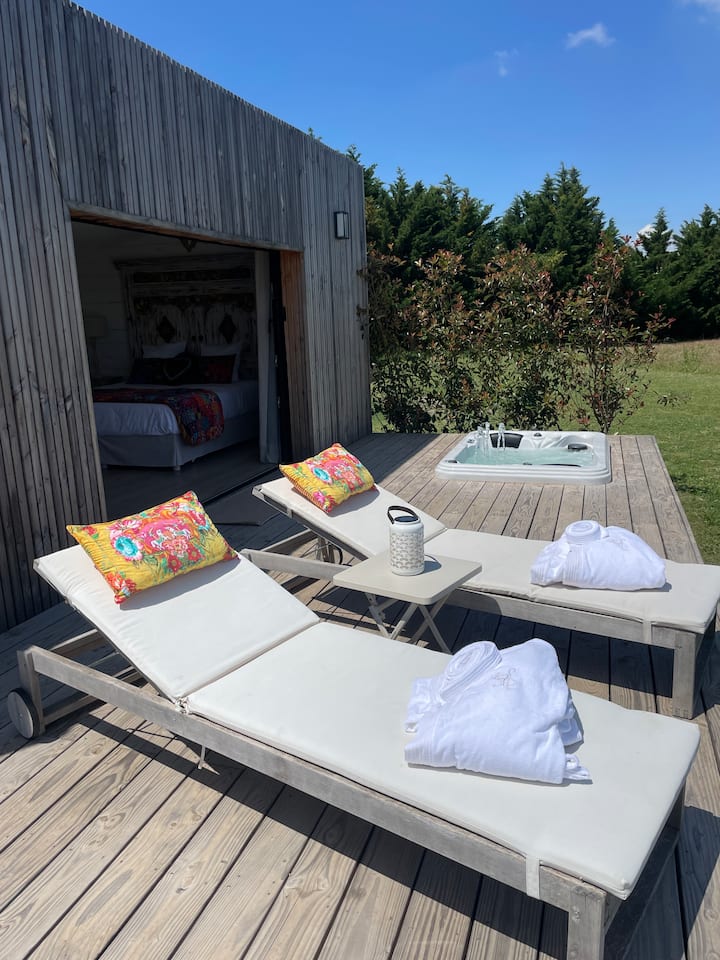 Lodge Du Cavalier Avec Jacuzzi Privatif - Saint-Laurent-d'Aigouze