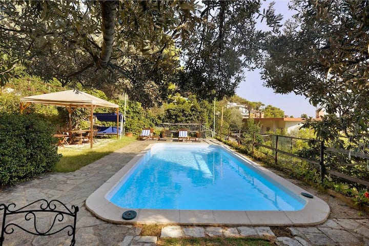 Vista Mare Mozzafiato • Piscina • Liguria - Spotorno