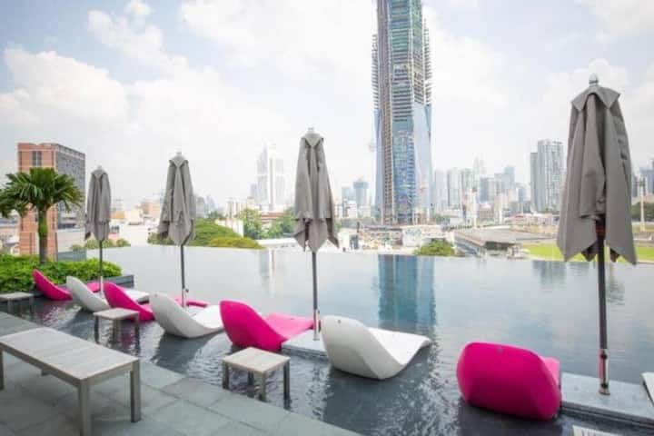 Opus Residence 3br 8px Klcc View I Homebrickz - Kuala Lumpur