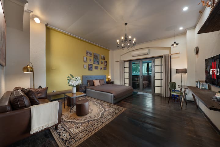 Nestspace | Classic Cozy Apt View Walking Street - Hanoï