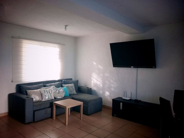 Linda Y Acogedora Casa Para Descanso O Trabajo. - Querétaro