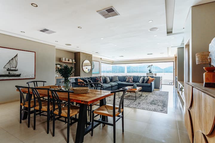 Lakeside Luxury - Pure Bliss - Hartbeespoort