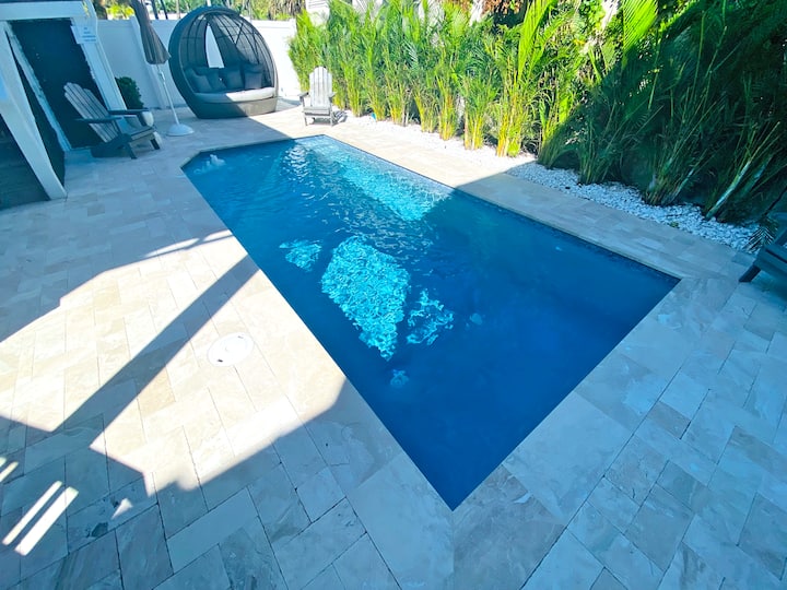 Pass-a-grille Key West Style Guest House Pool Bbq - St. Pete Beach, FL