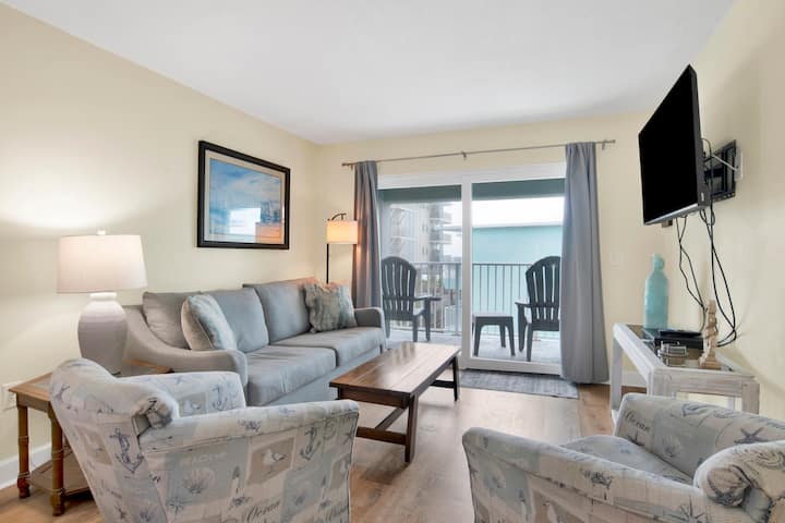 Beachside Comfort | Steps To Sand + Heated Pool - Gulf Shores, AL