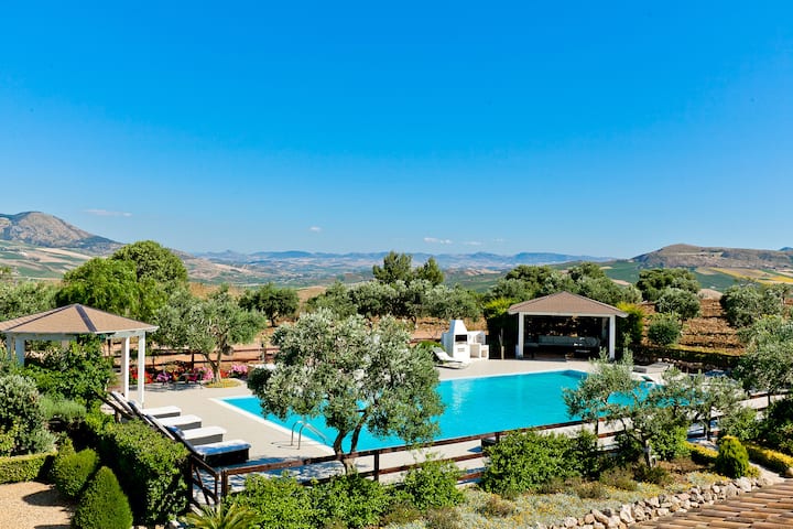 Tenute Aversa, Villa Con Piscina Immersa Nel Verde - Castellammare del Golfo
