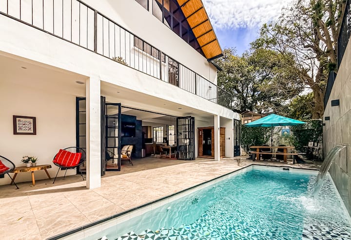 Refugio 17 · Cabaña Con Piscina Cerca De Antigua - Guatemala