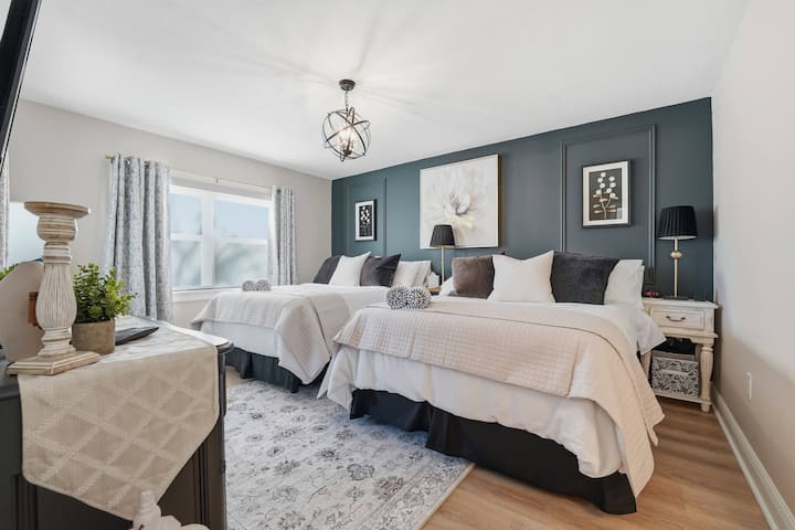 Lux Cozy Condo | 2br Heated Pools | Near Ami & Img - Bradenton, FL