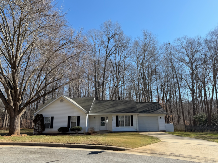 Merry Oaks Greensboro Getaway - Greensboro, NC