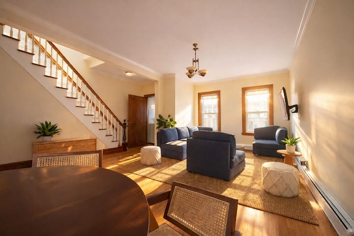 Sunny 3br 1.5 Ba Duplex | Queen Beds | Lga/jfk - Brooklyn, NY