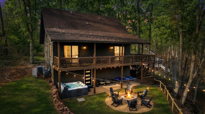 Lakefront: Hot Tub Fire Pit Game Room Ev Charger - Lake Anna, VA