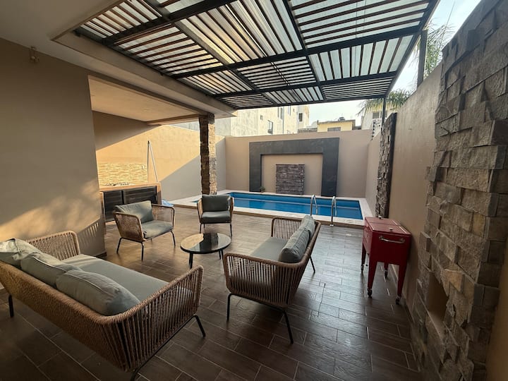 Hermosa Casa Totalmente Climatizada, Con Alberca. - Tampico, Mexico