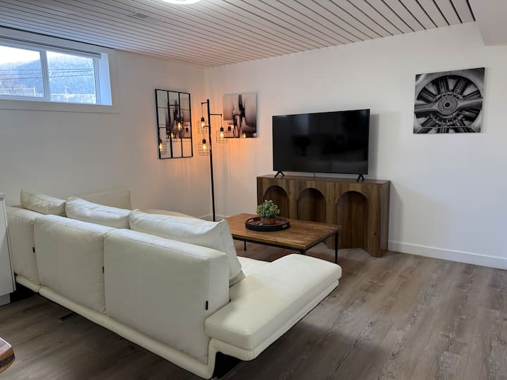 The Oak&iron Suite Minutes To Silverstar&lakes - Vernon