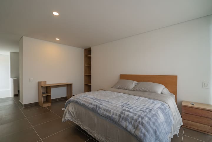 Cómodo Y Moderno Apartamento - Cota