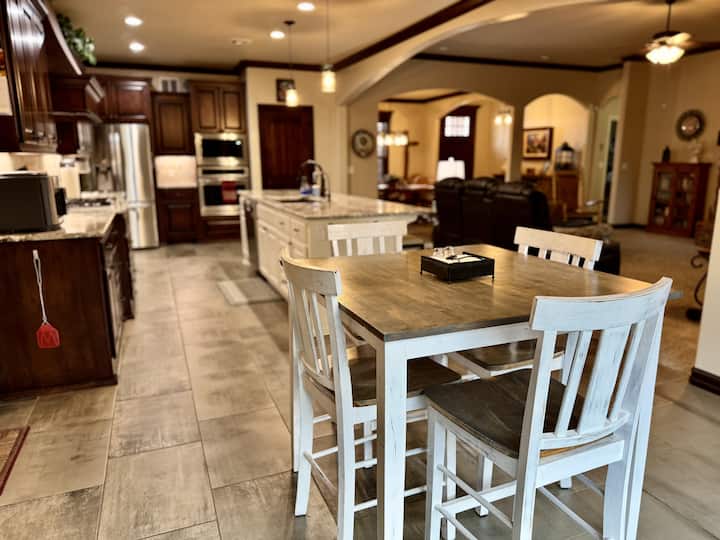 Grandmas House In Collinsville - Owasso, OK