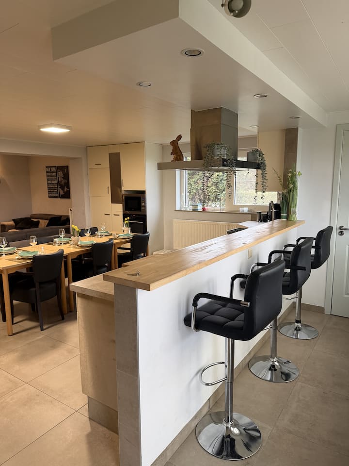 Landelijk Verblijf In Heers Met 2 Slaapkamers - Sint-Truiden