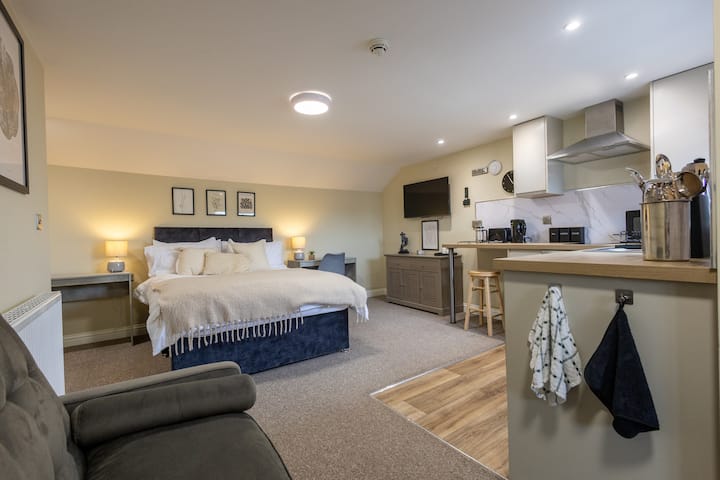 Large Studio, Parking, Kitchen & Bathroom De1 - Derby