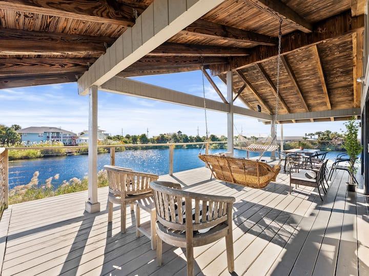 Lakefront Golf Cart & Kayaks Included Dog Friendly - Panama City Beach, FL