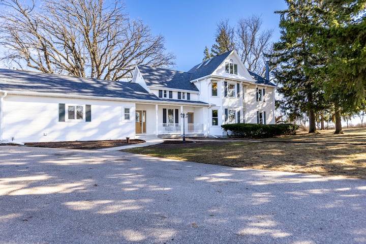 Military Ridge Retreat - Blue Mound State Park, Blue Mounds