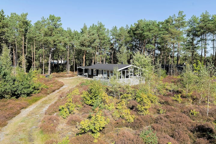 Lækkert Sommerhus På Stor Ugenert Naturgrund - Denmark