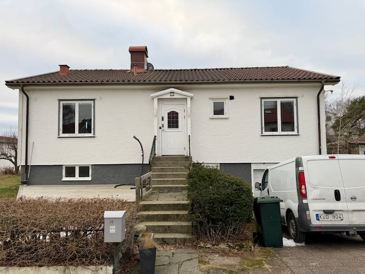 6 Beds Villa - 4 Br - For Workers - Volvo - Parkin - Göteborg