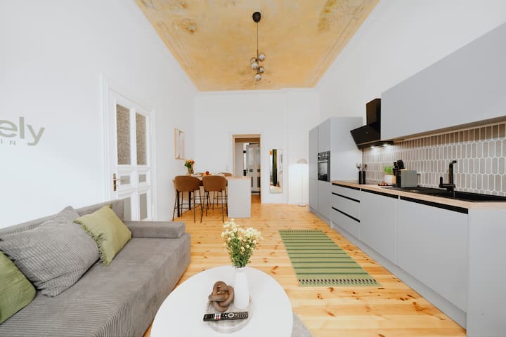 Heritage Building| Ground Floor | Private Entrance - Berlin