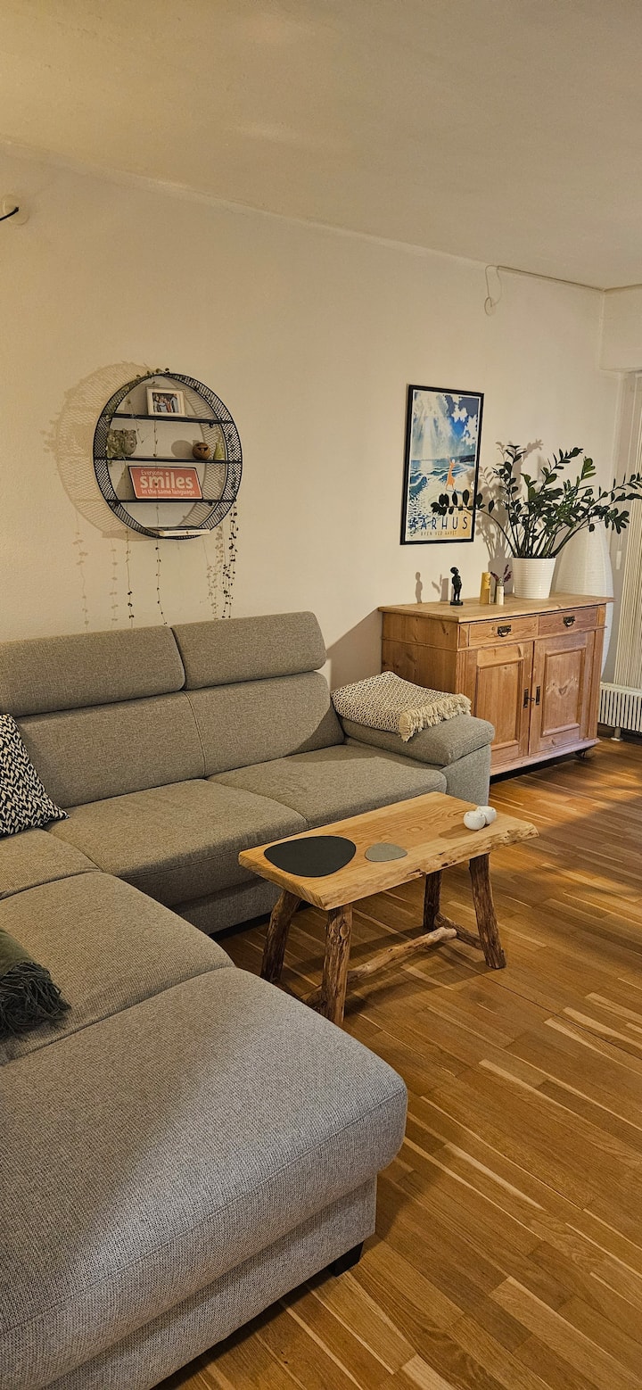 Hyggelig Lejlighed I Stueplan, Med Hyggelig Have. - Aarhus