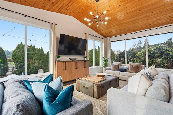 Spacious 4br/5beds Home Near Woodinville Wineries - Redmond, WA