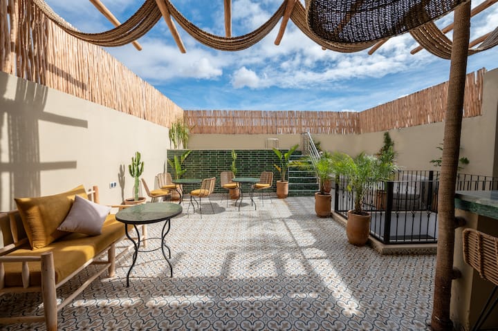 Premium Family Riad Room With Pool & Breakfast - Marrakesh