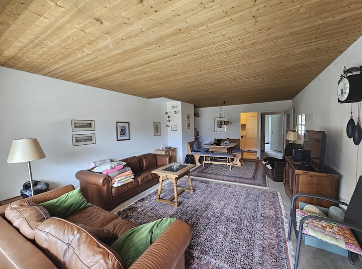 Ski In & Out 50m Von Gondel - Geräumige 3,5 Zimmer - Flims