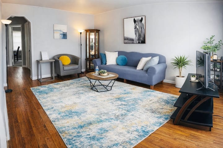 Cute House In West D - Dearborn, MI