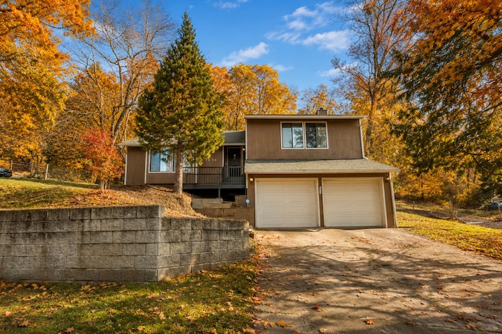 One Home, Two Hangoutsperfect For Groups - Grants Pass, OR
