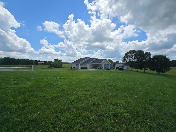 Peaceful Country House On A Farm - Pennyrile Forest State Resort Park, Dawson Springs