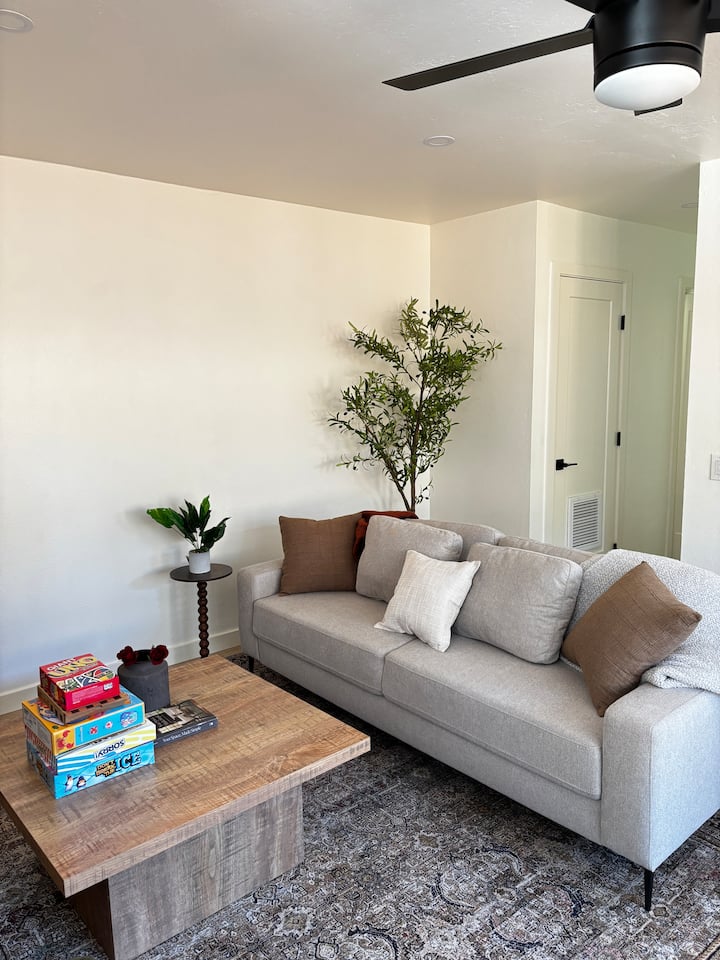 Homey Coastal Escape | Family Friendly, King Bed - Monterey, CA