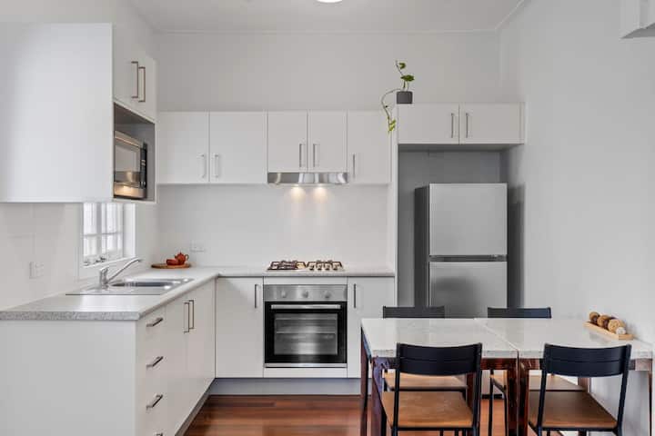 Charming Apartment In The Heart Of Paddington - Milton, Australia