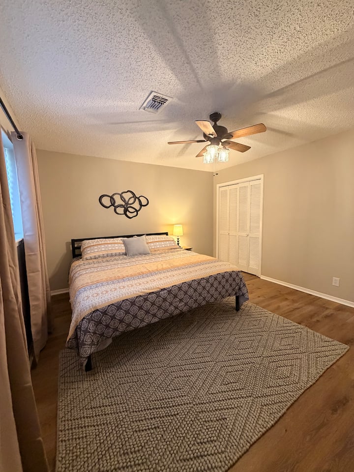 Home Base Hideaway - Monroe, LA