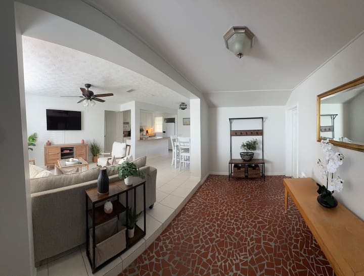 The Cove Stay - Panama City, FL