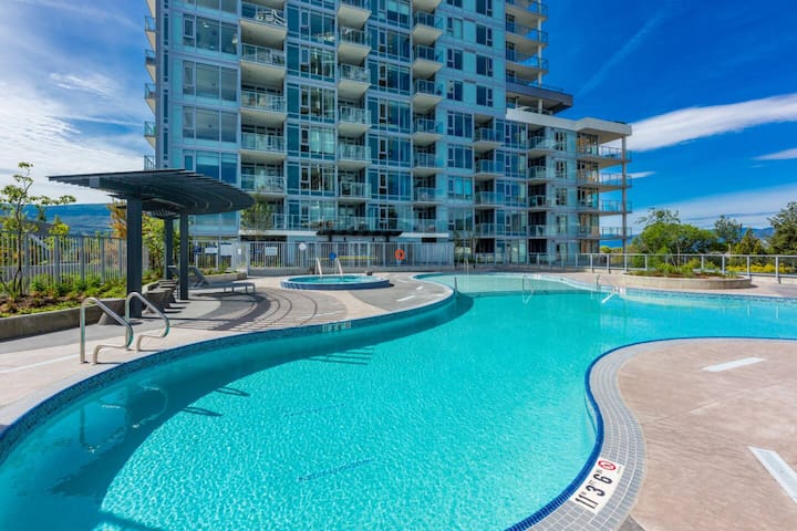 Aqua Oasis Beach Club Resort - Kelowna