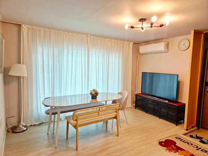 Open 특가/3rm/2호선,구로디지털역5분/홍대15분/강남20분/고척돔25분/
넷플릭스/ - 석수동