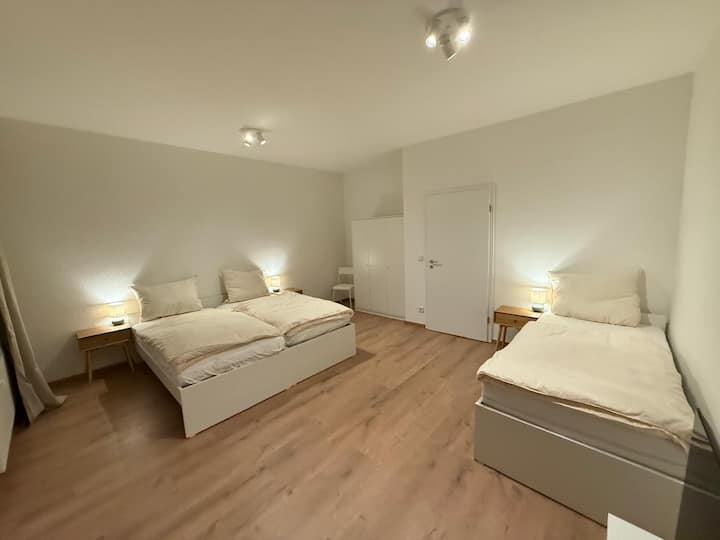 Sanierte 2 Zimmer Wohnung Am Centro Oberhausen - Oberhausen