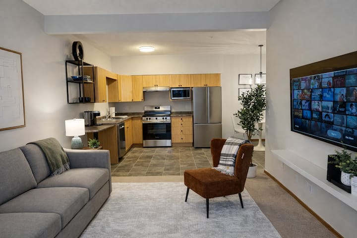 Parkview Condo Near Hospital - Grande Prairie