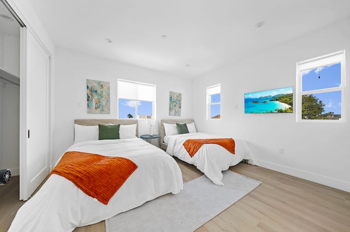 Modern Bedroom,5 Mins To Dtla/hollywood+rooftop - Boyle Heights - Los Angeles