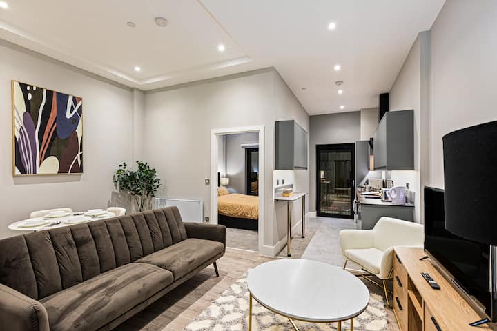 Sleek Ground Floor Apartment In Central Leicester - Leicester