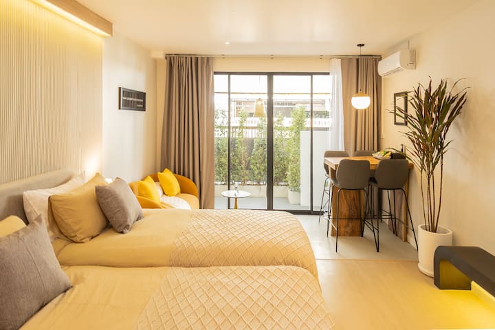 Cute & Comfy Studio For 3 Guests @Center Of Sathon - Bang Rak